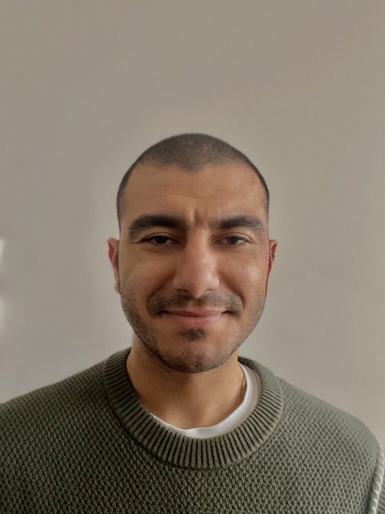 About (Bios) - Vertigo Films